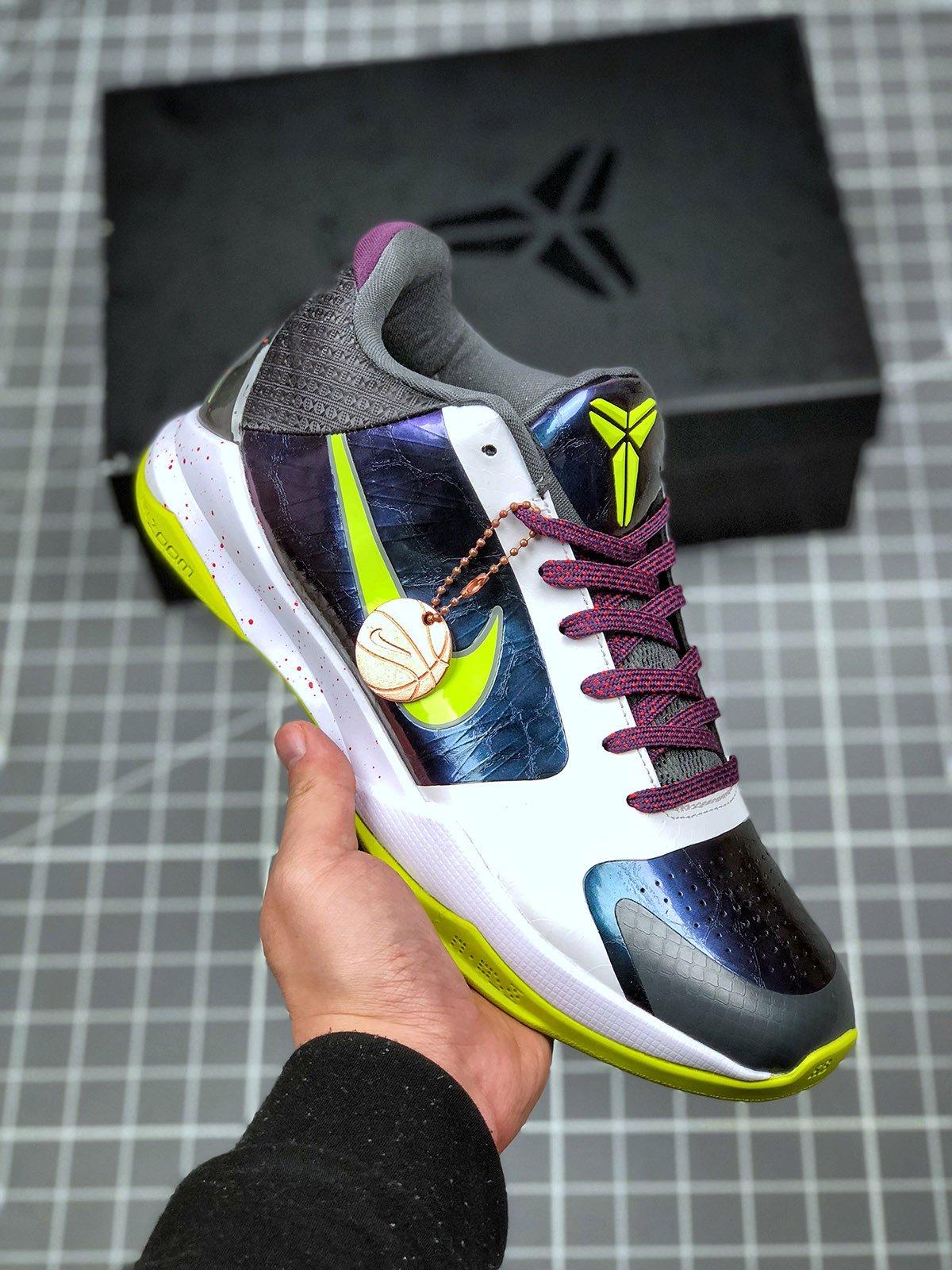 Nike Kobe 5 Protro " Chaos " Purple/Cyber-White-Black - Dylaro